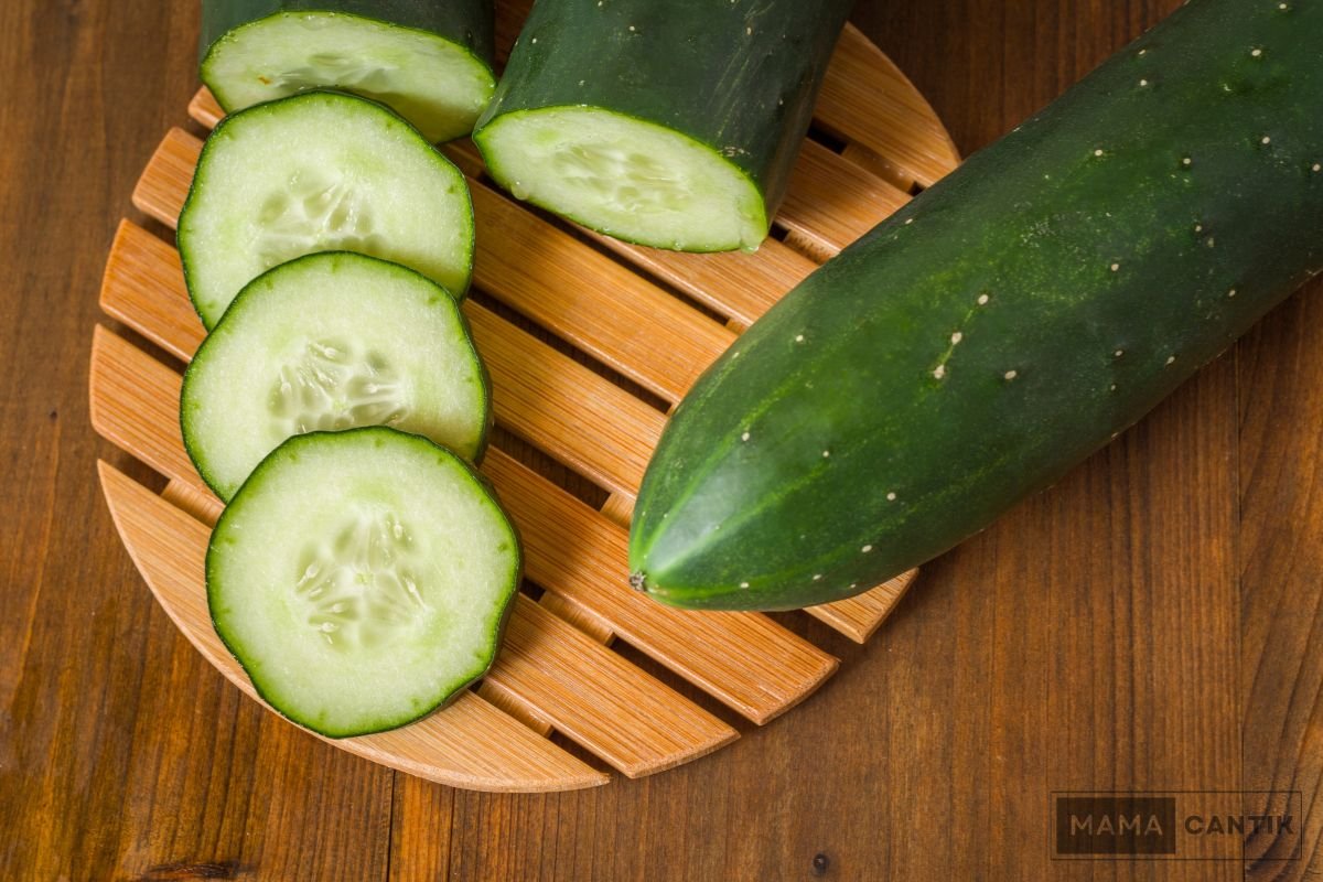 Manfaat Timun untuk Wajah Flek Hitam & Cara Penggunaan Manfaat Timun untuk Wajah Flek Hitam & Cara Penggunaan