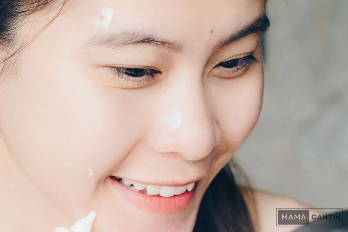 Benzolac untuk Jerawat: Manfaat, Dosis, dan Efek Samping