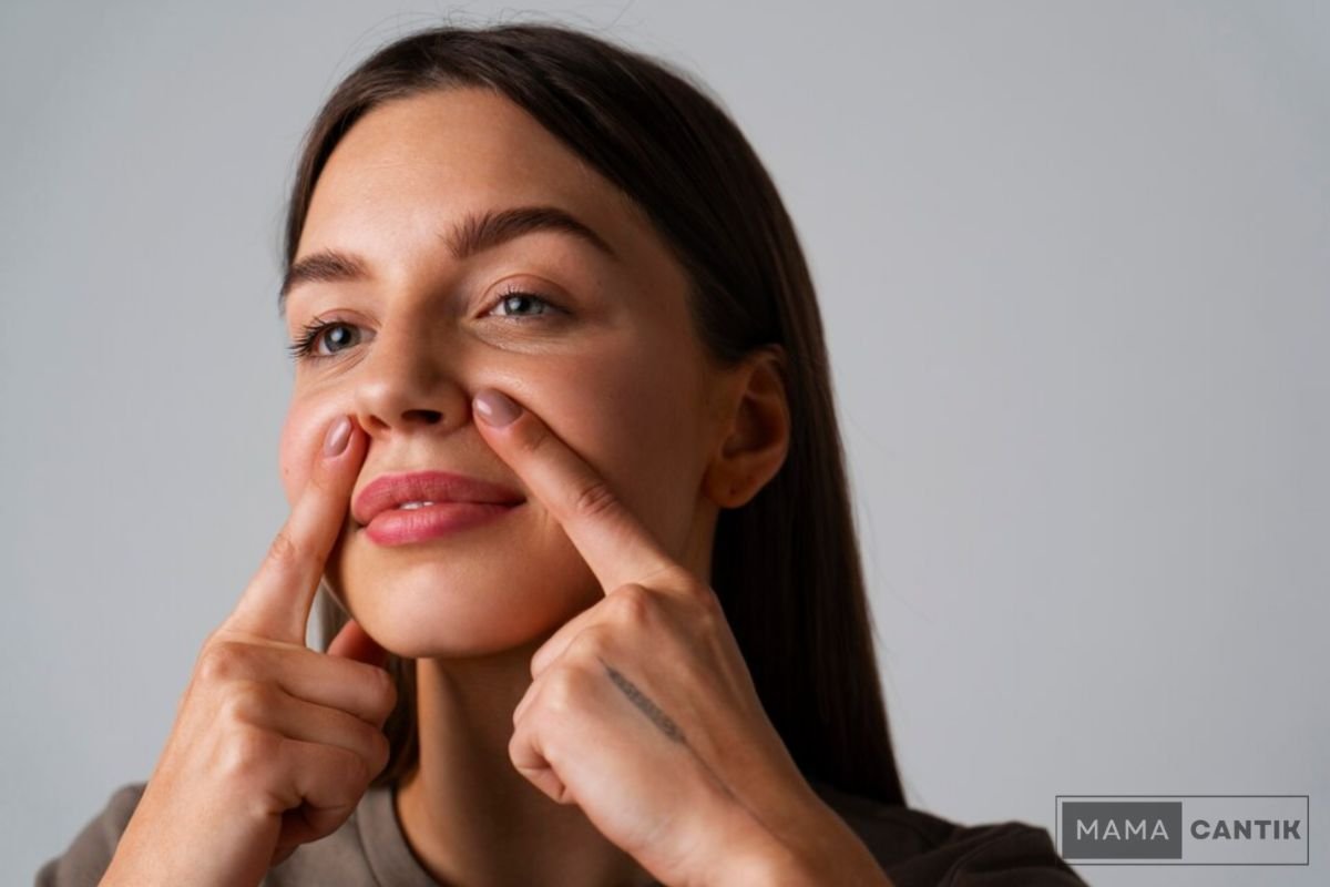 Jerawat di Bawah Hidung Atas Bibir: Penyebab & Solusi